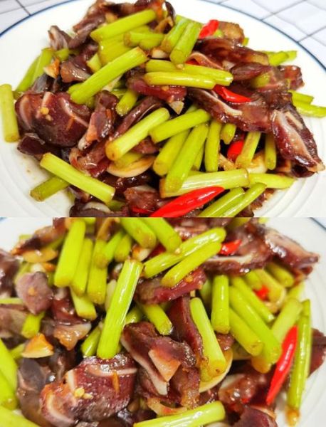 蒜苔炒腊肉怎么炒才好吃_蒜苔炒腊肉要不要焯水-第1张图片-山城妙识