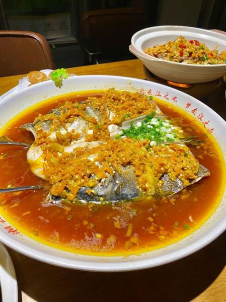 剁椒蒸鱼头怎么做_剁椒蒸鱼头用什么鱼头-第1张图片-山城妙识 剁椒蒸鱼头怎么做_剁椒蒸鱼头用什么鱼头-第1张图片-山城妙识