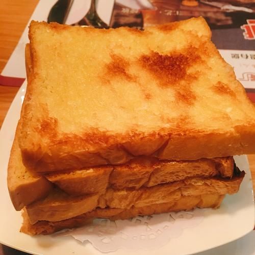 烤面包片需要几分钟_烤面包片用烤箱还是平底锅-第1张图片-山城妙识 烤面包片需要几分钟_烤面包片用烤箱还是平底锅-第1张图片-山城妙识