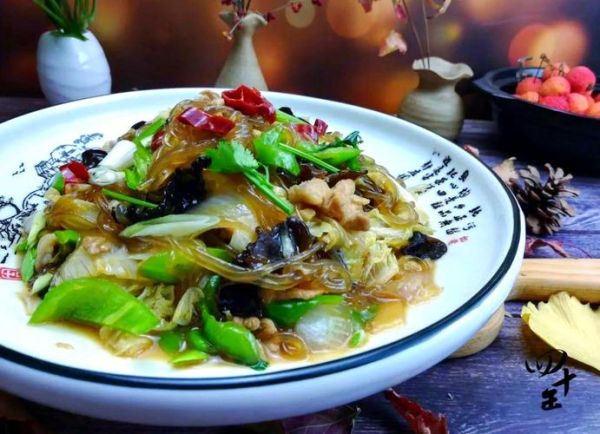 菜花粉条炒肉片怎么做_菜花粉条炒肉片家常做法-第2张图片-山城妙识