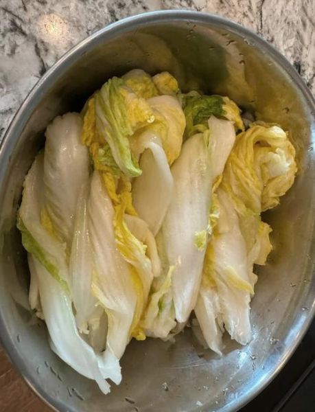 韩国包菜泡菜怎么做_正宗辣白菜腌制步骤-第3张图片-山城妙识