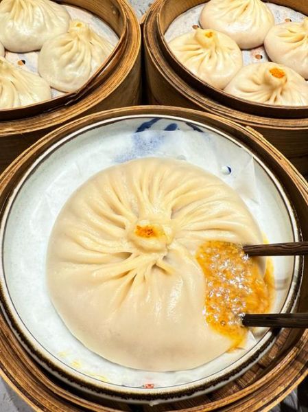 蟹黄汤包怎么做_蟹黄汤包哪里最正宗-第1张图片-山城妙识 蟹黄汤包怎么做_蟹黄汤包哪里最正宗-第1张图片-山城妙识