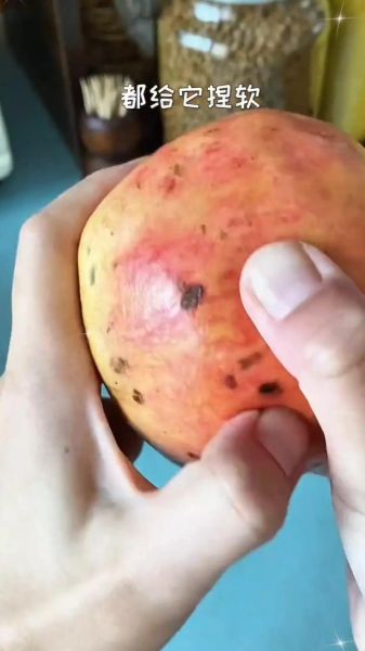 如何用手快速剥石榴_石榴怎么剥不脏手-第2张图片-山城妙识 如何用手快速剥石榴_石榴怎么剥不脏手-第2张图片-山城妙识