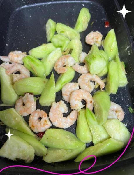 丝瓜炒虾仁怎么做_丝瓜炒虾仁的营养价值-第2张图片-山城妙识 丝瓜炒虾仁怎么做_丝瓜炒虾仁的营养价值-第2张图片-山城妙识