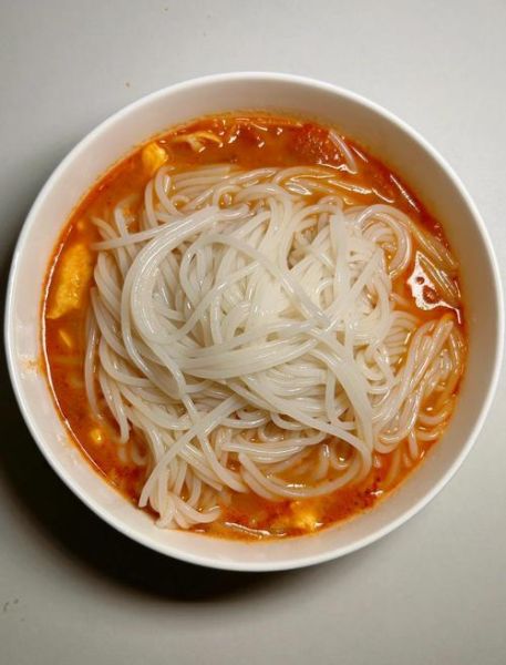 自己煮米线怎么做好吃_米线汤底怎么调才香-第1张图片-山城妙识