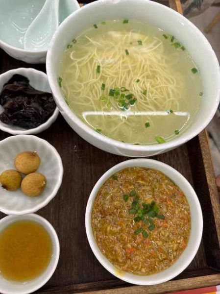 炒蟹黄面怎么做_蟹黄面家常做法-第1张图片-山城妙识