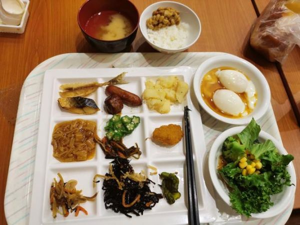 酒店早餐热菜有哪些_如何搭配最营养-第1张图片-山城妙识 酒店早餐热菜有哪些_如何搭配最营养-第1张图片-山城妙识