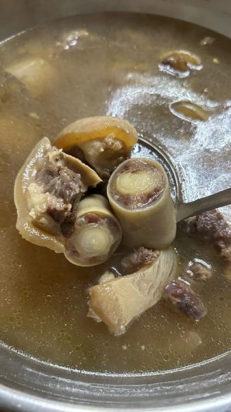 牛尾怎么做好吃_牛尾汤的做法最正宗的做法-第2张图片-山城妙识