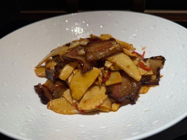 冬笋炒腊肉怎么做_冬笋炒腊肉的做法窍门-第3张图片-山城妙识