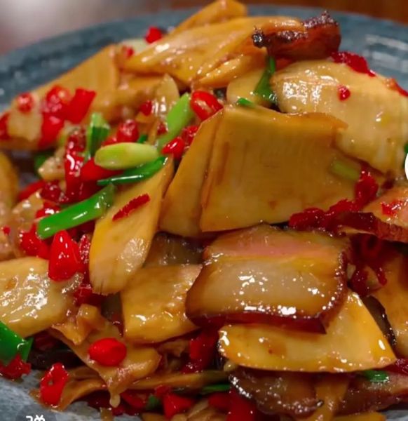 冬笋炒腊肉怎么做_冬笋炒腊肉的做法窍门-第1张图片-山城妙识