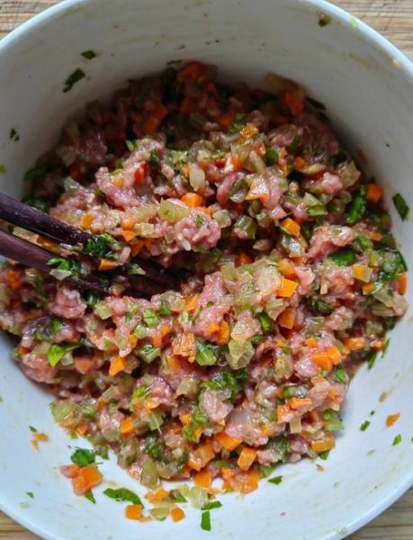 羊肉萝卜饺子馅怎么做_羊肉萝卜饺子馅配料比例-第1张图片-山城妙识