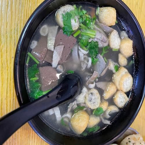 鸭血怎么做汤才好喝_鸭血汤的家常做法-第1张图片-山城妙识