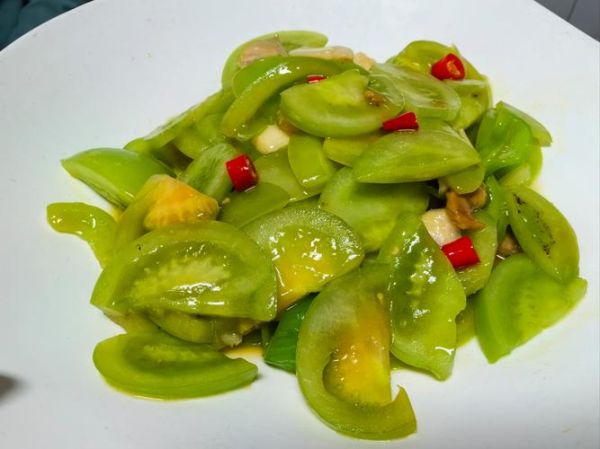 青西红柿炒辣椒能吃吗_怎么做不苦-第1张图片-山城妙识 青西红柿炒辣椒能吃吗_怎么做不苦-第1张图片-山城妙识