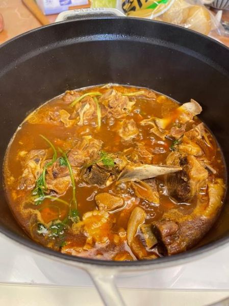 羊蝎子汤属于什么菜系_怎么做最正宗-第1张图片-山城妙识