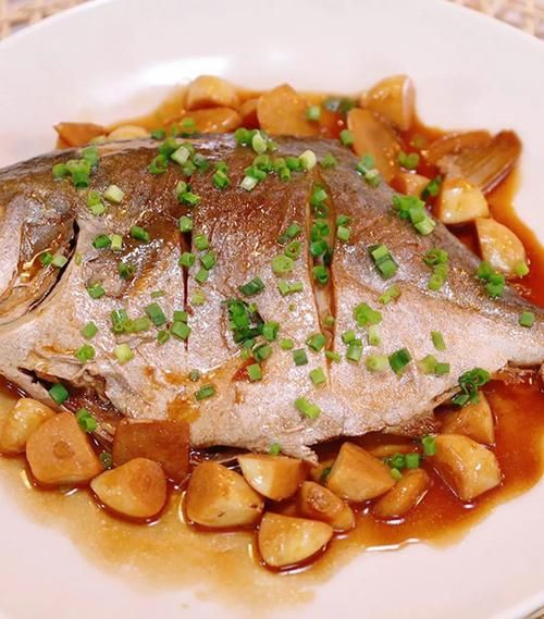 干烧鲳鱼怎么做好吃_干烧鲳鱼的做法窍门-第2张图片-山城妙识 干烧鲳鱼怎么做好吃_干烧鲳鱼的做法窍门-第2张图片-山城妙识