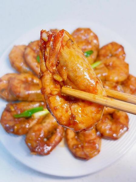 油焖蒜蓉大虾怎么做_油焖蒜蓉大虾的家常做法-第2张图片-山城妙识 油焖蒜蓉大虾怎么做_油焖蒜蓉大虾的家常做法-第2张图片-山城妙识