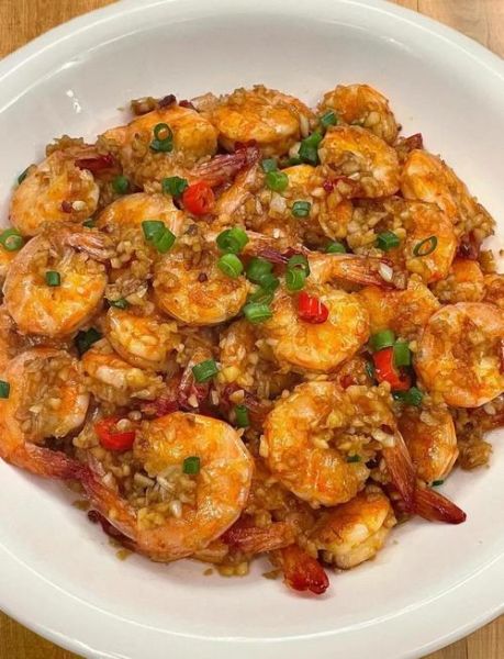油焖蒜蓉大虾怎么做_油焖蒜蓉大虾的家常做法-第1张图片-山城妙识 油焖蒜蓉大虾怎么做_油焖蒜蓉大虾的家常做法-第1张图片-山城妙识