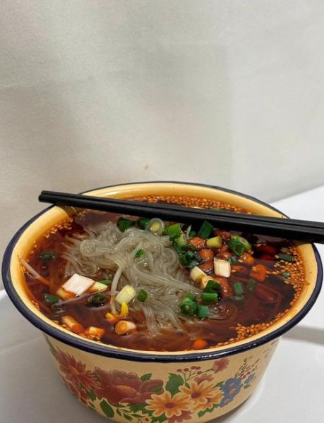 酸辣粉辣椒油怎么做_正宗配方比例是多少-第2张图片-山城妙识 酸辣粉辣椒油怎么做_正宗配方比例是多少-第2张图片-山城妙识