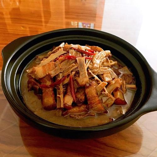 红烧肉笋干怎么做_笋干红烧肉的家常做法-第1张图片-山城妙识 红烧肉笋干怎么做_笋干红烧肉的家常做法-第1张图片-山城妙识