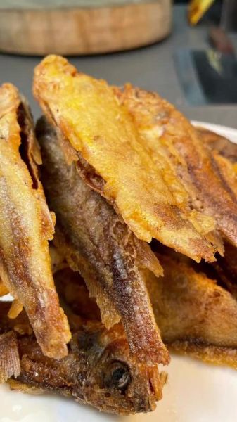 黄花鱼怎样炸得外酥里嫩_黄花鱼炸多久才酥脆-第2张图片-山城妙识