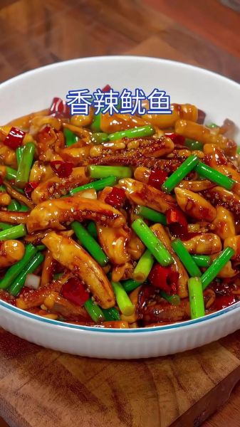 鱿鱼丝炒肉丝怎么炒才嫩_鱿鱼丝炒肉丝要不要焯水-第3张图片-山城妙识 鱿鱼丝炒肉丝怎么炒才嫩_鱿鱼丝炒肉丝要不要焯水-第3张图片-山城妙识