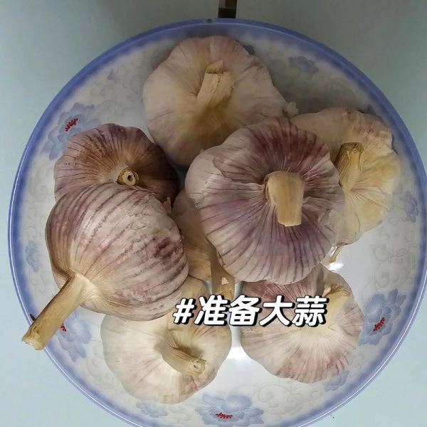 腊八蒜怎么腌制才绿_腊八蒜用米醋还是陈醋-第1张图片-山城妙识 腊八蒜怎么腌制才绿_腊八蒜用米醋还是陈醋-第1张图片-山城妙识