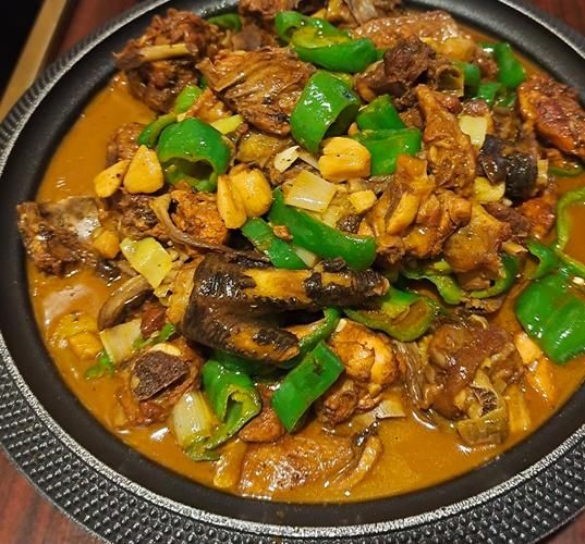 辣子大盘鸡怎么做才正宗_辣子大盘鸡用鸡腿还是整鸡-第3张图片-山城妙识