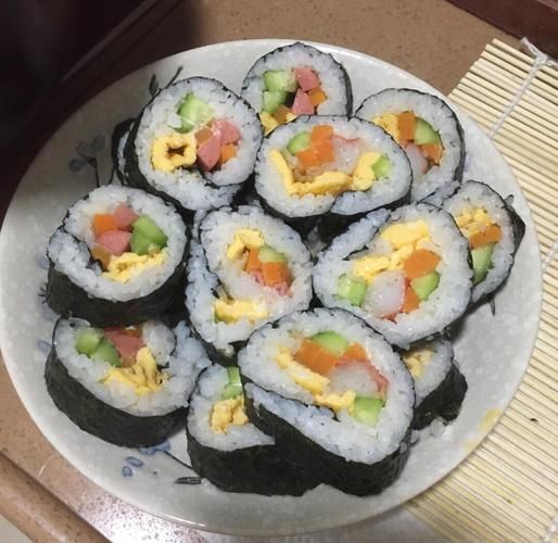 家常寿司怎么做_寿司卷怎么卷不散-第2张图片-山城妙识