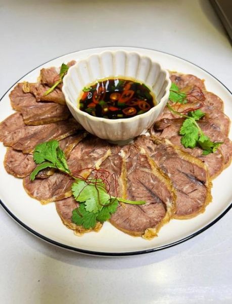 冷菜菜谱大全荤菜_酒席必备冷盘有哪些-第1张图片-山城妙识