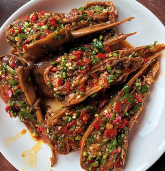 鸭头哪里不能吃_鸭头哪些部位不能吃-第2张图片-山城妙识