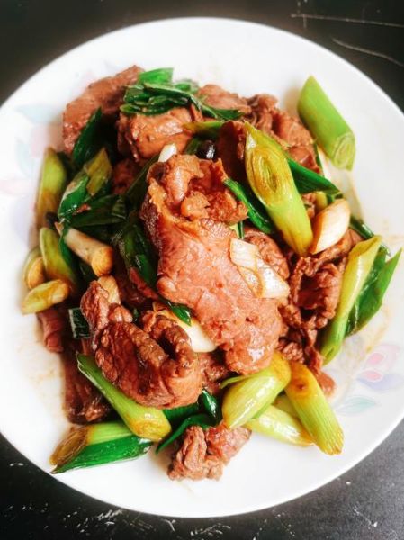 青蒜炒什么最好吃_青蒜炒多久才熟-第3张图片-山城妙识