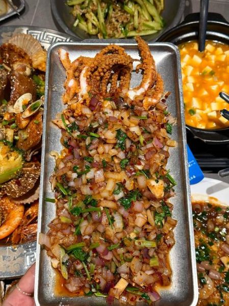 烤海鲜拼盘的做法大全_如何在家轻松复刻-第1张图片-山城妙识