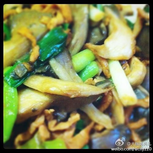 蒜苗蘑菇炒肉怎么做_家常做法窍门-第3张图片-山城妙识 蒜苗蘑菇炒肉怎么做_家常做法窍门-第3张图片-山城妙识