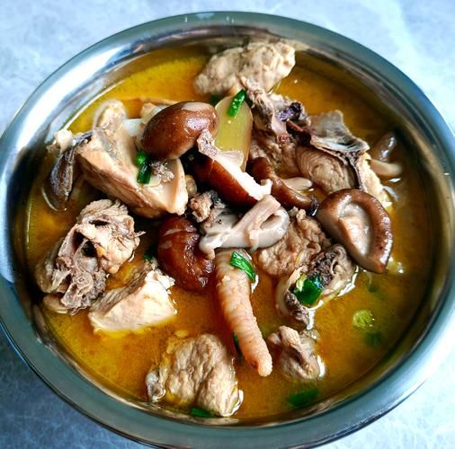 香菇鸡汤怎么做好吃_家常做法-第2张图片-山城妙识 香菇鸡汤怎么做好吃_家常做法-第2张图片-山城妙识