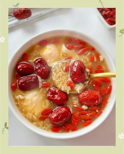 银耳红枣枸杞汤怎么煮粘稠_银耳汤出胶技巧-第3张图片-山城妙识