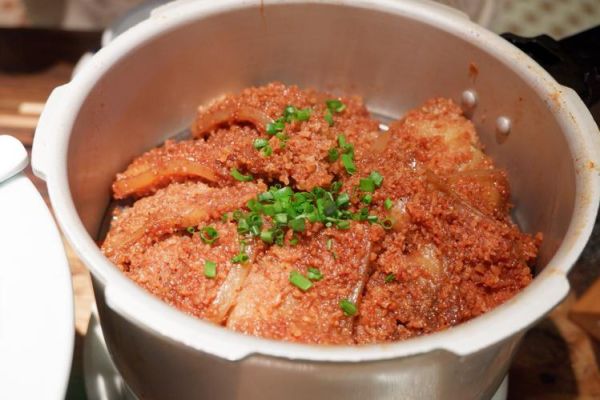 高压锅粉蒸肉要蒸多久_粉蒸肉用高压锅多久能熟-第1张图片-山城妙识 高压锅粉蒸肉要蒸多久_粉蒸肉用高压锅多久能熟-第1张图片-山城妙识
