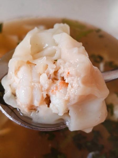 虾肉馄饨怎么做_虾肉馄饨的配料有哪些-第2张图片-山城妙识 虾肉馄饨怎么做_虾肉馄饨的配料有哪些-第2张图片-山城妙识