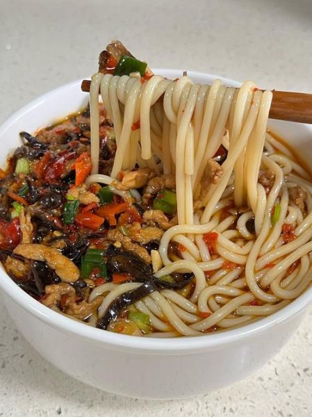 木耳粉的正确吃法_木耳粉一天吃几次-第1张图片-山城妙识 木耳粉的正确吃法_木耳粉一天吃几次-第1张图片-山城妙识