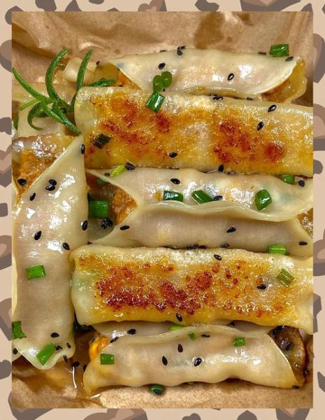 锅贴怎么做_锅贴视频教程-第1张图片-山城妙识 锅贴怎么做_锅贴视频教程-第1张图片-山城妙识