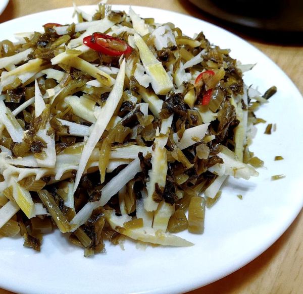 鲜笋丝怎么炒好吃_鲜笋丝的做法大全家常做法-第1张图片-山城妙识