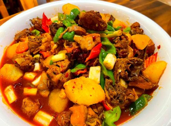 全国最正宗的大盘鸡是哪里_大盘鸡发源地-第1张图片-山城妙识