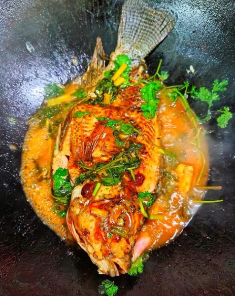 酱鲫鱼怎么做好吃_家常酱鲫鱼做法-第1张图片-山城妙识