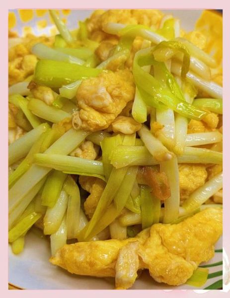 蒜黄怎么炒好吃_蒜黄的家常做法大全-第3张图片-山城妙识 蒜黄怎么炒好吃_蒜黄的家常做法大全-第3张图片-山城妙识