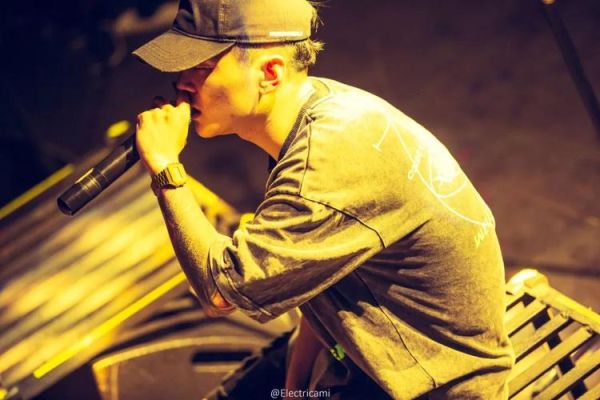 泥鳅歌手是谁_泥鳅歌手图片高清在哪找-第2张图片-山城妙识 泥鳅歌手是谁_泥鳅歌手图片高清在哪找-第2张图片-山城妙识