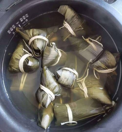 生粽子煮多久才会熟_冷水下锅还是热水-第2张图片-山城妙识 生粽子煮多久才会熟_冷水下锅还是热水-第2张图片-山城妙识