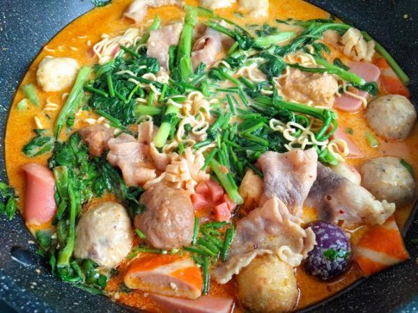 怎样煮麻辣烫最简单_麻辣烫家常做法-第1张图片-山城妙识 怎样煮麻辣烫最简单_麻辣烫家常做法-第1张图片-山城妙识