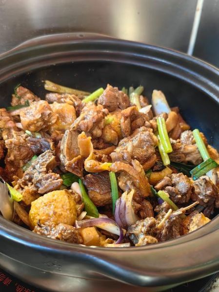 干锅鸭怎么做才好吃_干锅鸭的家常做法步骤-第2张图片-山城妙识