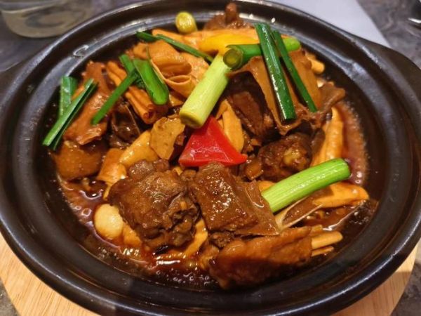 黄焖鹅怎么做才正宗_黄焖鹅用什么鹅肉最好-第1张图片-山城妙识 黄焖鹅怎么做才正宗_黄焖鹅用什么鹅肉最好-第1张图片-山城妙识