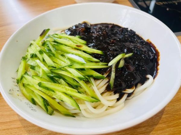 韩国炸酱面吃播怎么做_韩国炸酱面吃播为什么这么火-第1张图片-山城妙识 韩国炸酱面吃播怎么做_韩国炸酱面吃播为什么这么火-第1张图片-山城妙识