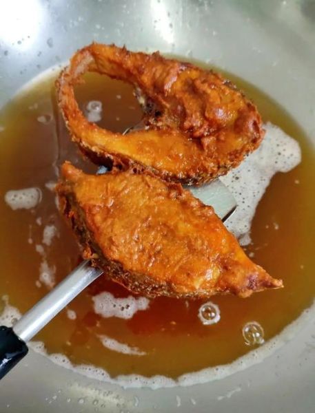 鱼块怎么炸金黄酥脆_炸鱼块不碎的技巧-第3张图片-山城妙识 鱼块怎么炸金黄酥脆_炸鱼块不碎的技巧-第3张图片-山城妙识